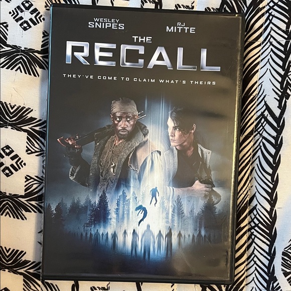 Media | The Recall Dvd With Wesley Snipes | Poshmark
